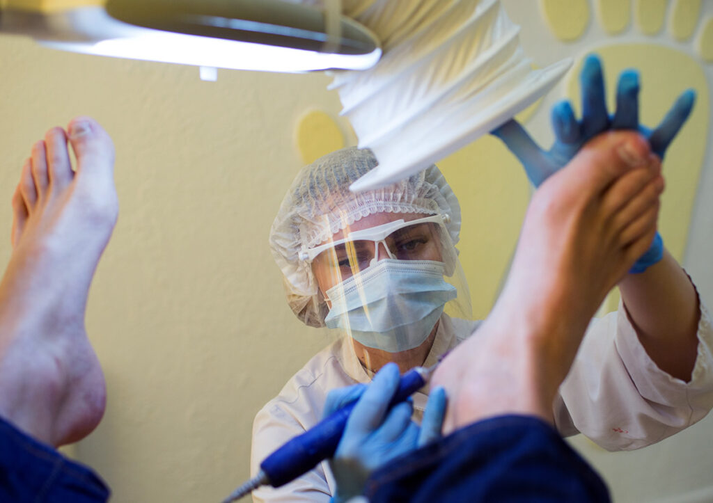 Consejos del podólogo para cuidar los pies – Centro Podológico PiesSalud